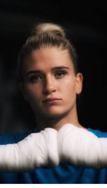 An Interview With April Hunter – FightPost: Boxing & MMA News