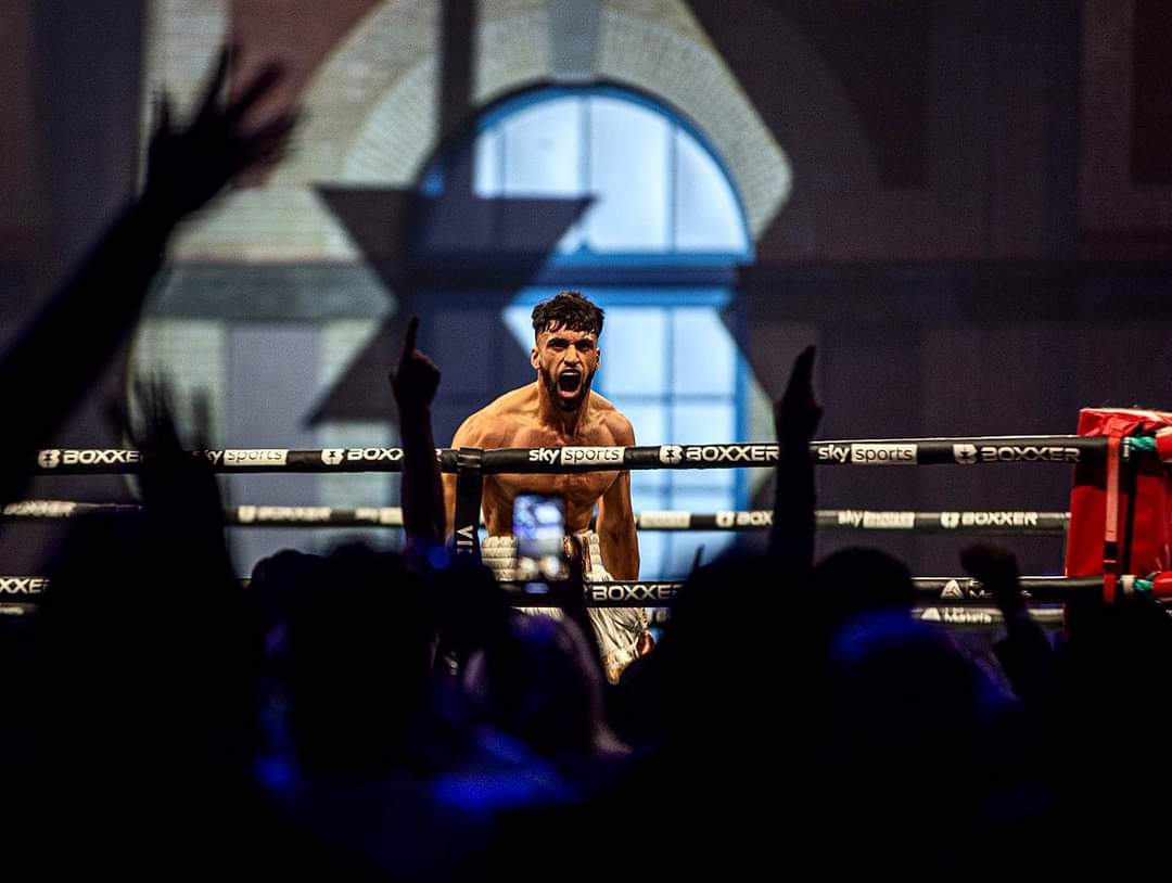 AMAZING ADAM AZIM CRUSHES RYLAN CHARLTON IN UNDER FOUR MINUTES AT ...