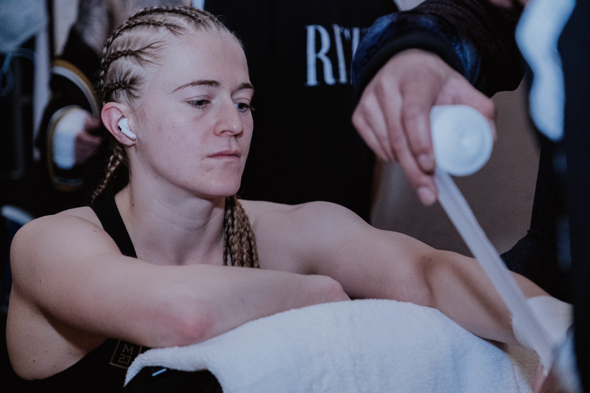 Francesca Hennessy vs. Ellie Bouttell: Big Fight Preview – FightPost ...